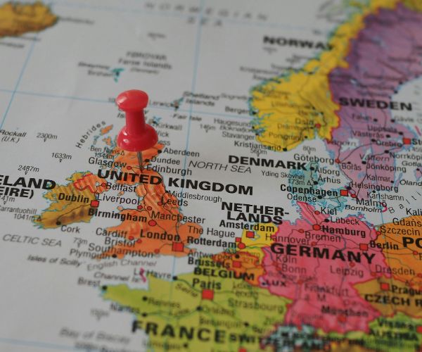6 Best Places to Intern in Europe for 2024 - World Endeavors